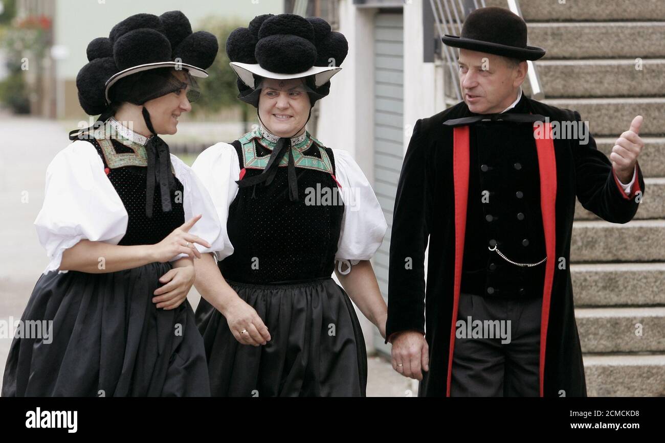 Wearing traditional black forest costumes hi-res stock photography and ...