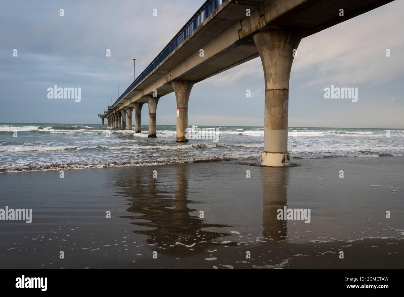 New wave pier hi-res stock photography and images - Alamy