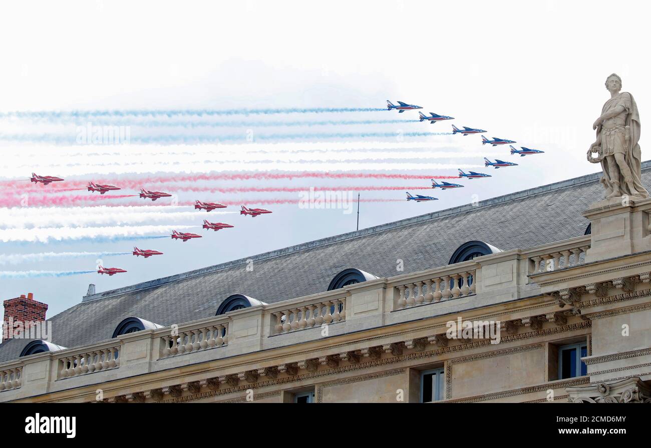 Patrouille militaire hi-res stock photography and images - Alamy