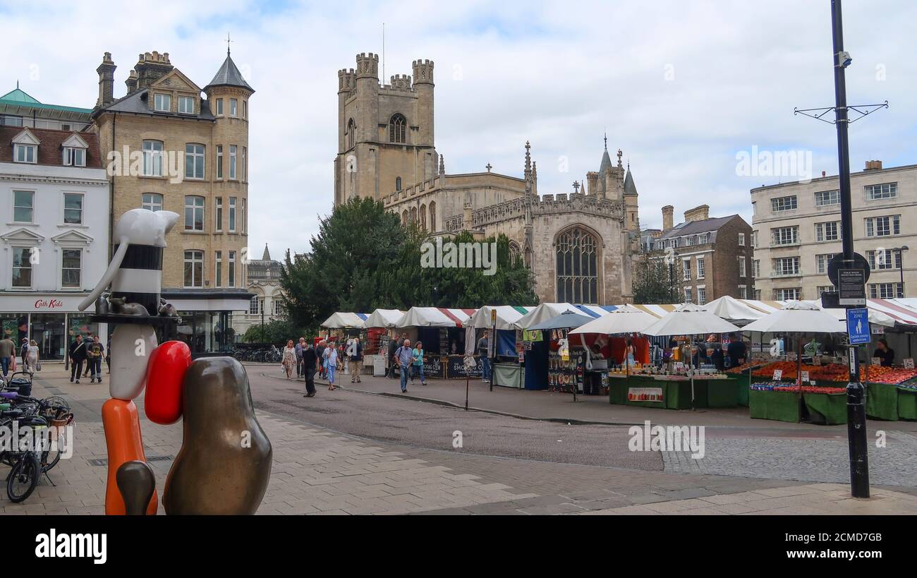 Cambridge Market Square Market Hill Stock Photo - Alamy