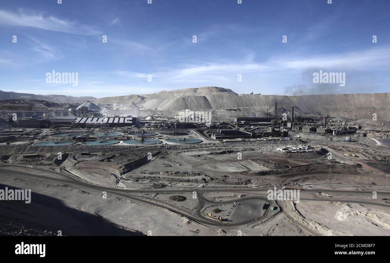 Chile copper mine codelco hi-res stock photography and images - Alamy