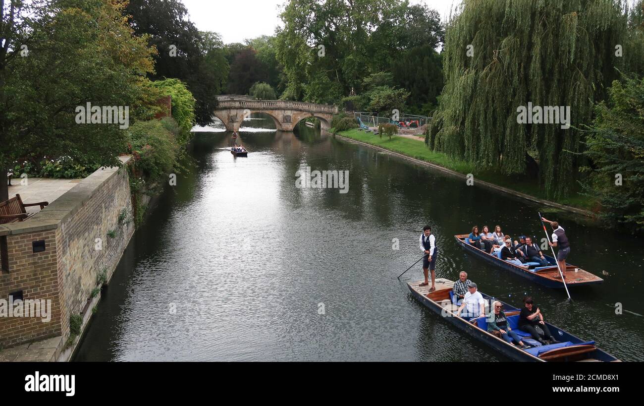 View to Clare Bridge along River Cam Cambridge Stock Photo - Alamy