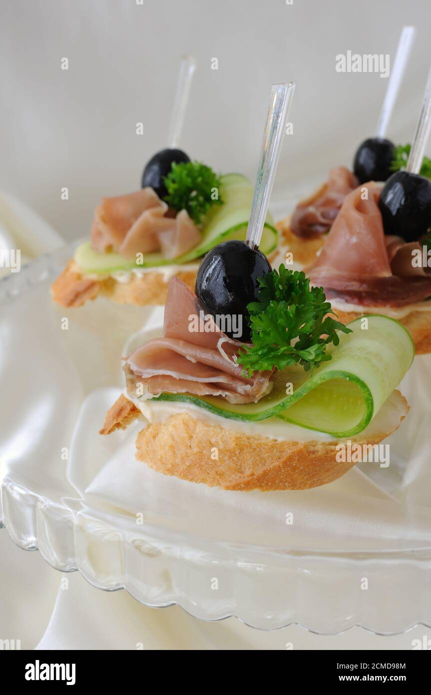 Ham canapes hi-res stock photography and images - Alamy