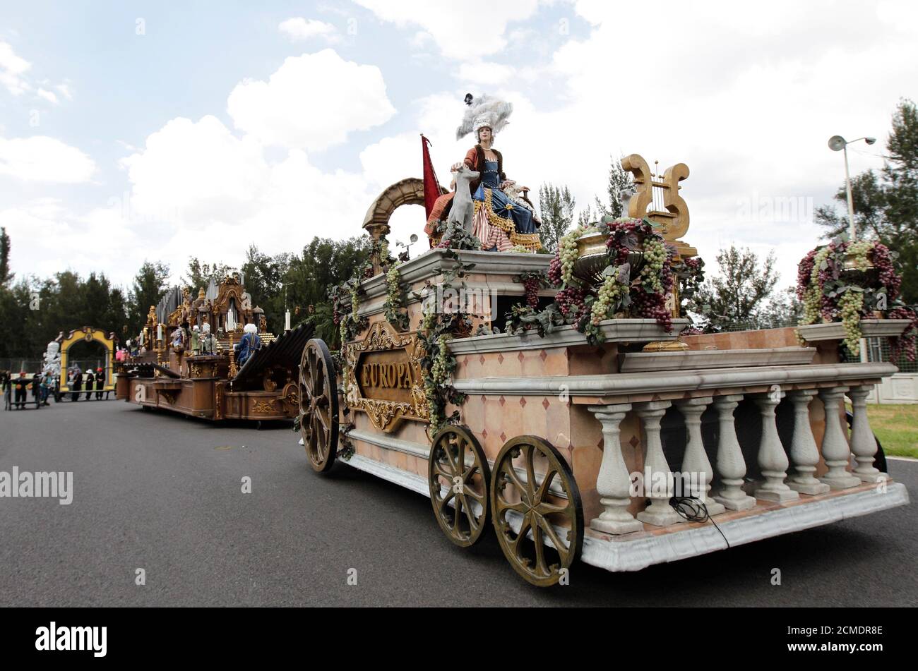 Float Parade Mexico High Resolution Stock Photography and Images - Alamy