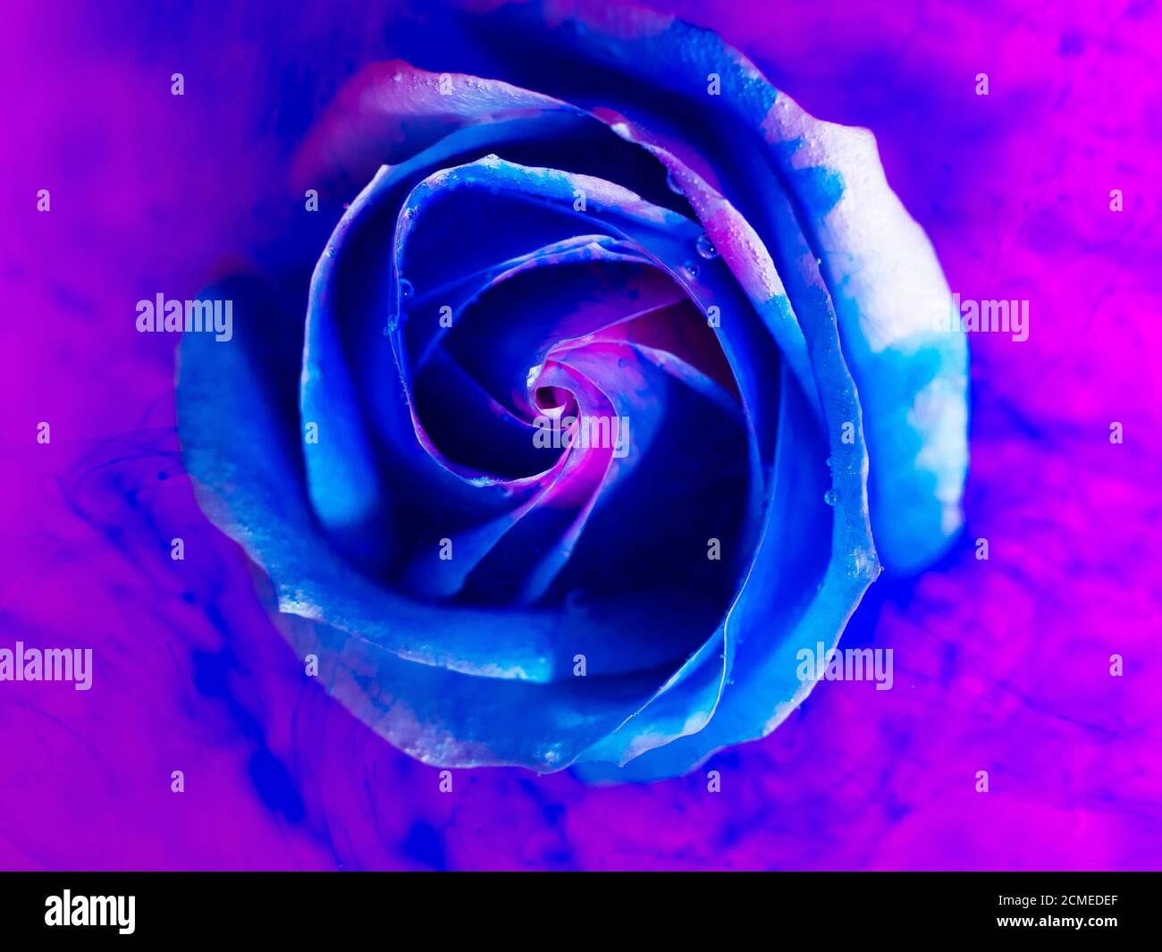 Spreading paint color mix hi-res stock photography and images - Alamy