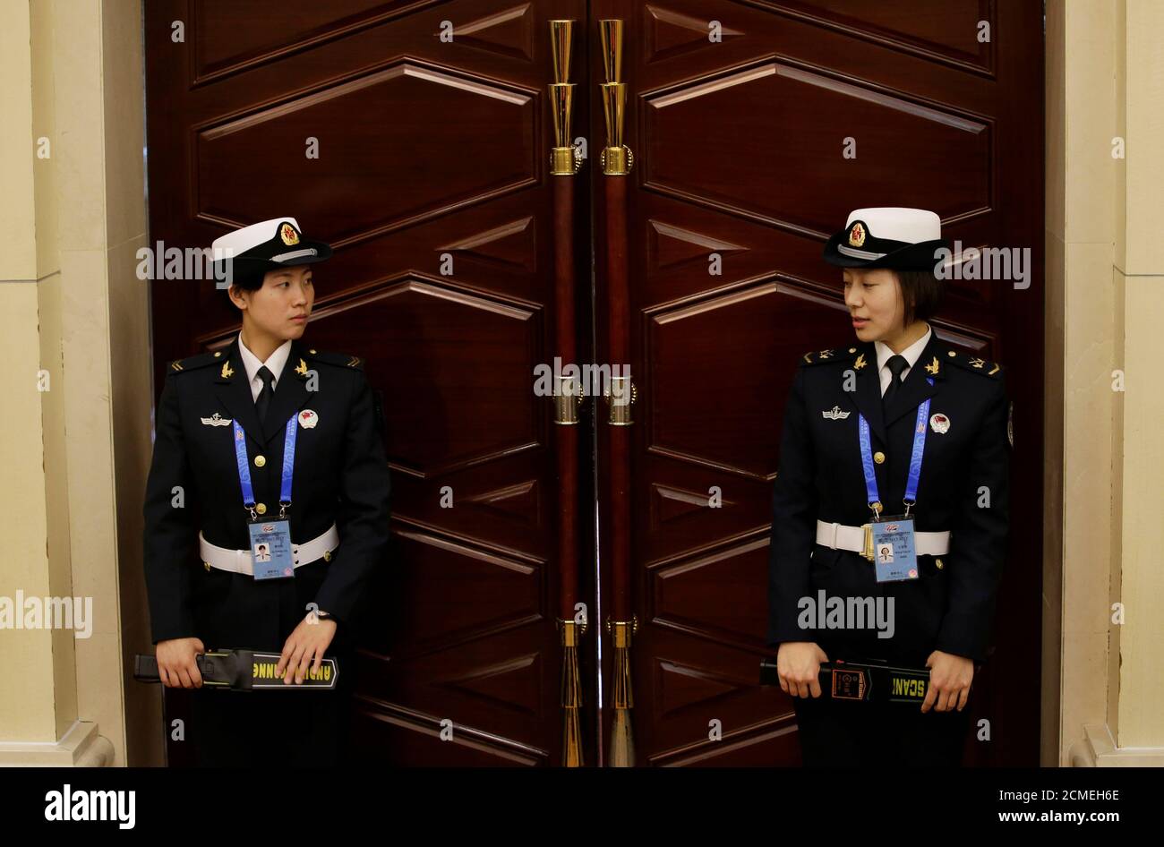People's liberation army female hi-res stock photography and images - Alamy