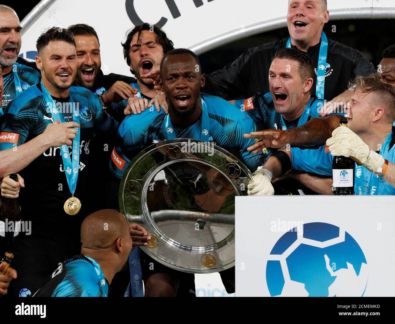 Bolt usain trophy hi-res stock photography and images - Alamy