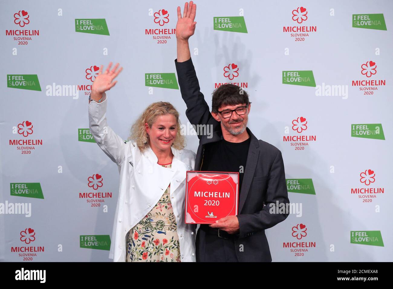 Stars receiving stars hi-res stock photography and images - Alamy