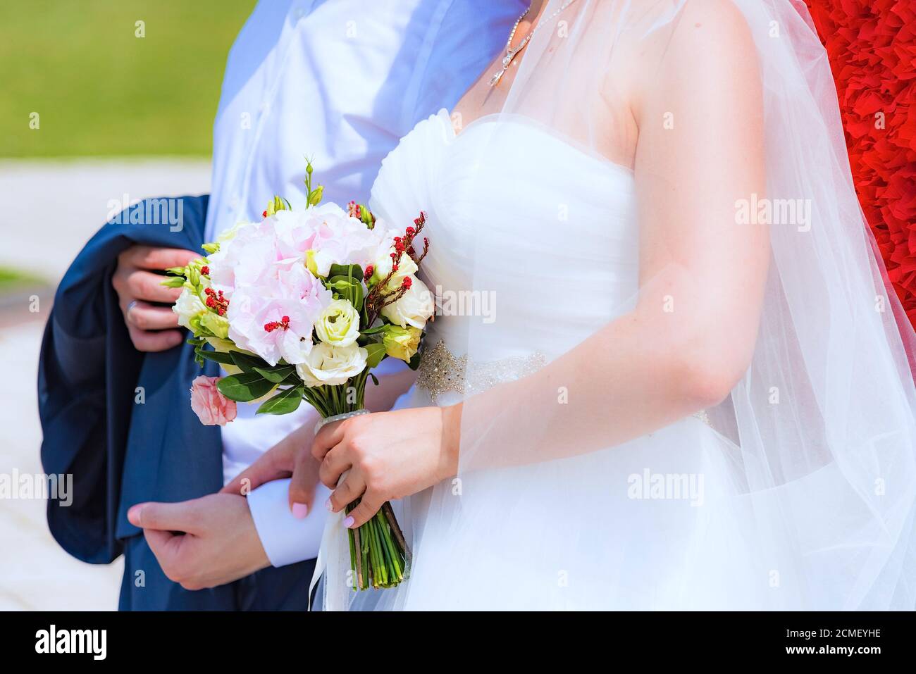 Two flowers bouquet hi-res stock photography and images - Alamy