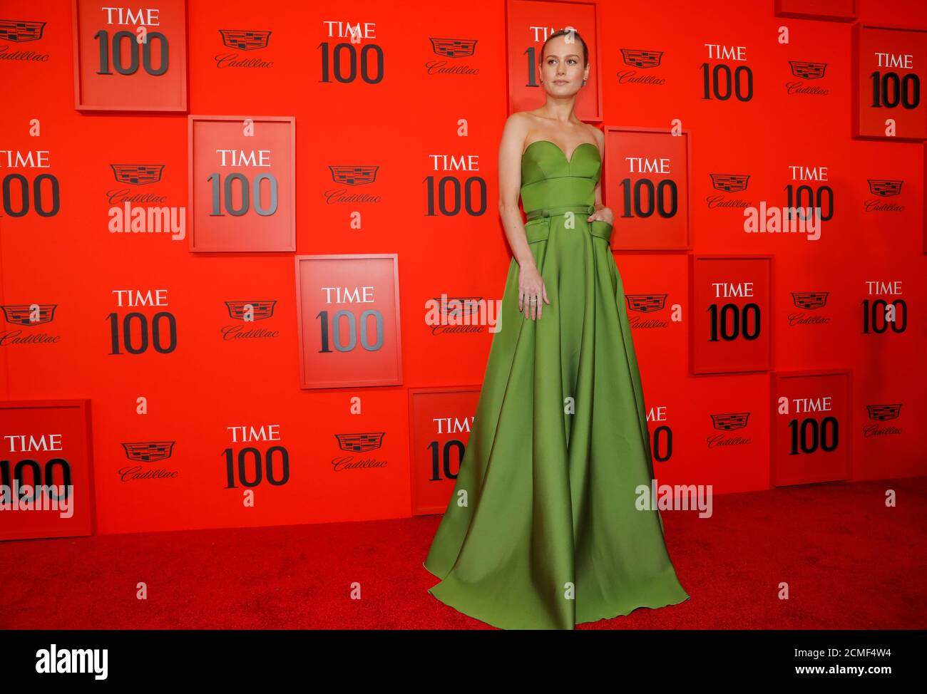 Brie larson poses for hi-res stock photography and images - Alamy