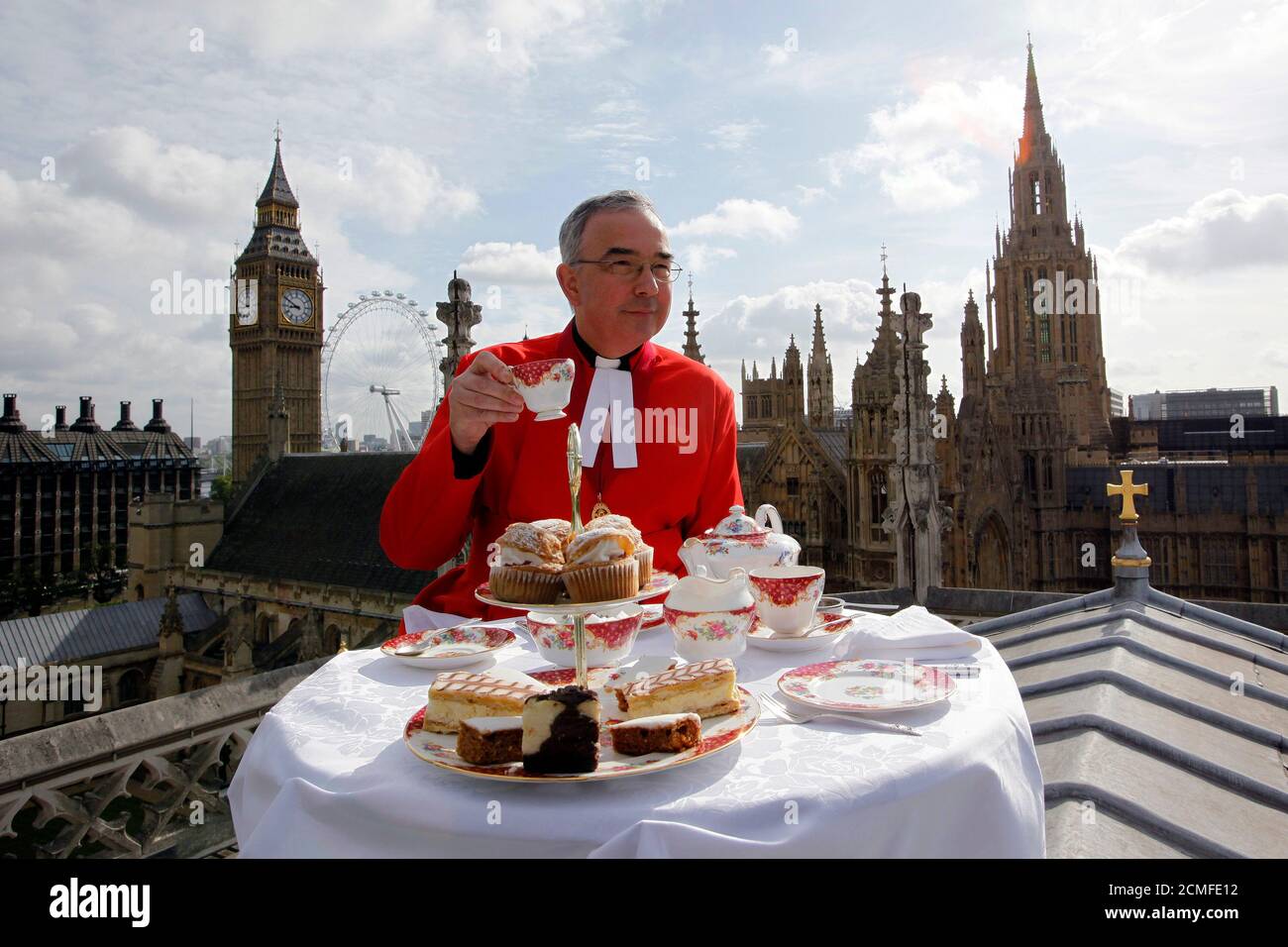 Big ben cake hi-res stock photography and images - Alamy