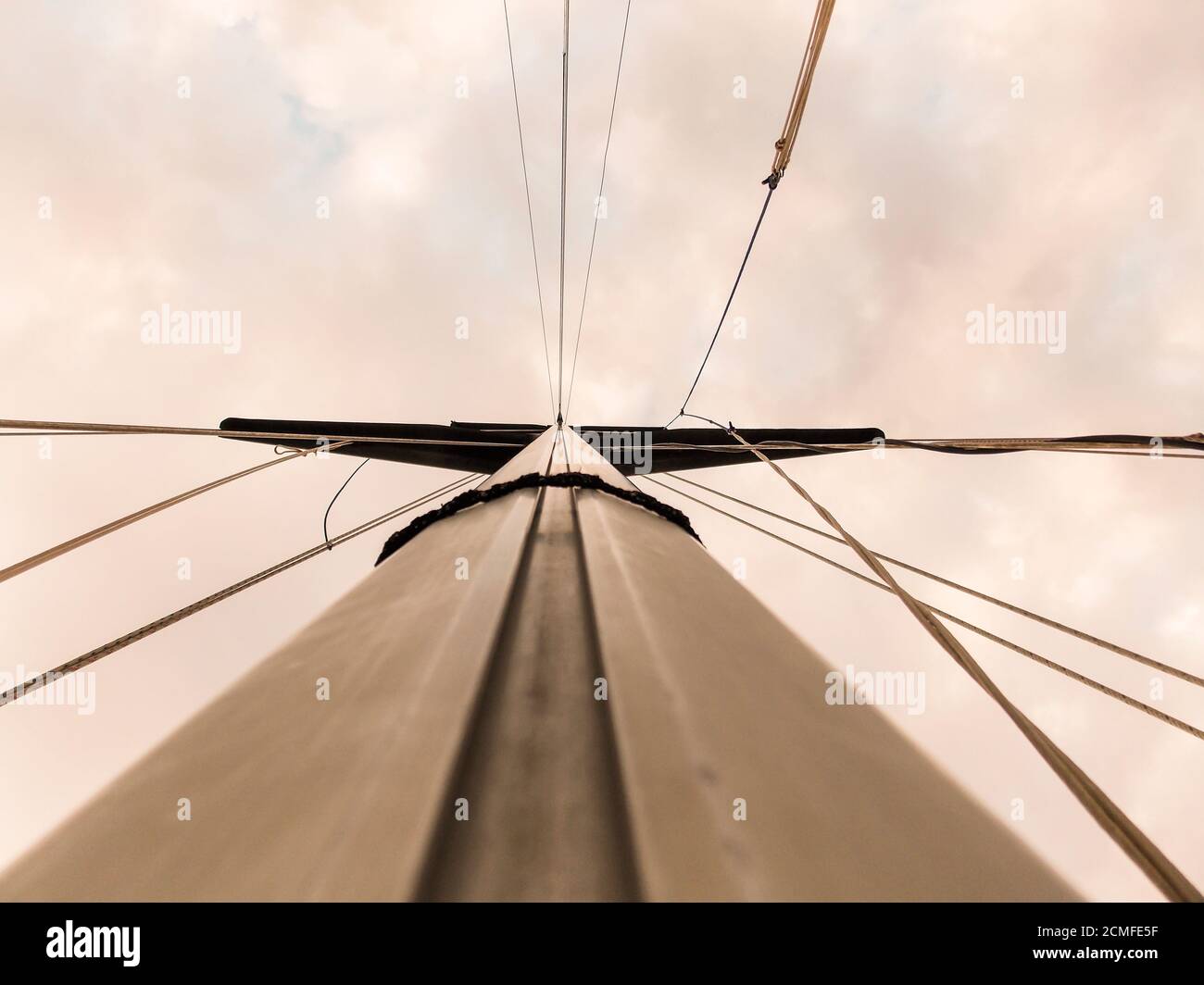 Connection dock hi-res stock photography and images - Alamy