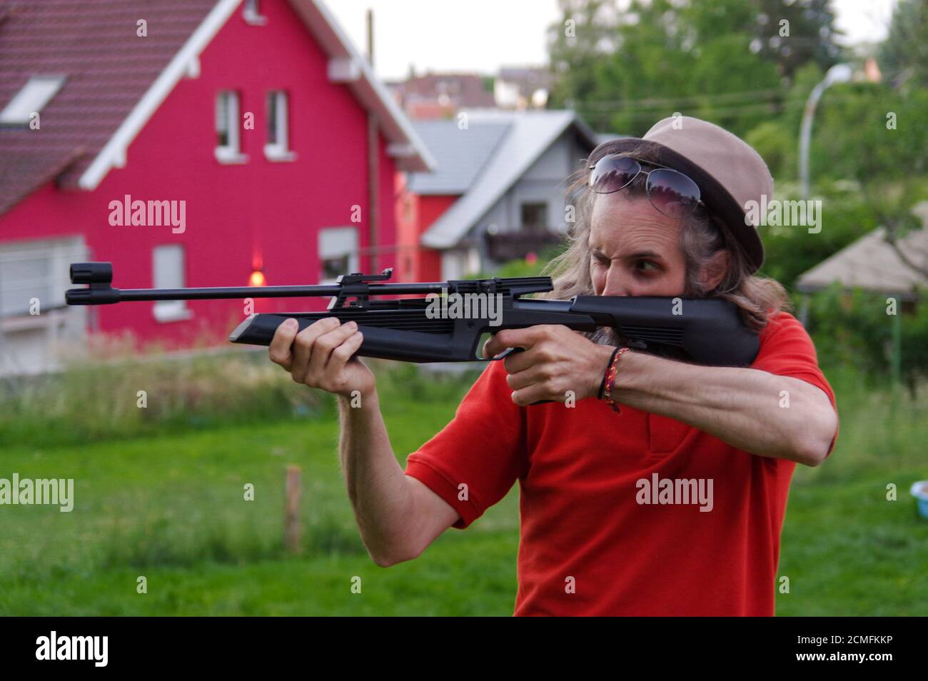 Young soldier with rifle hi-res stock photography and images - Alamy