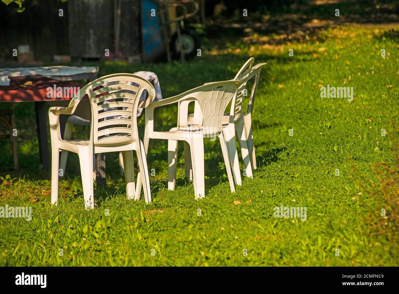 Nice green chairs hi-res stock photography and images - Alamy