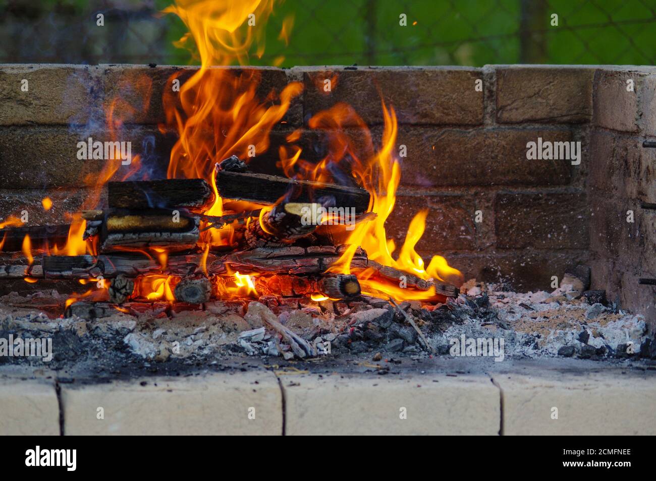 Grill flames hi-res stock photography and images - Alamy