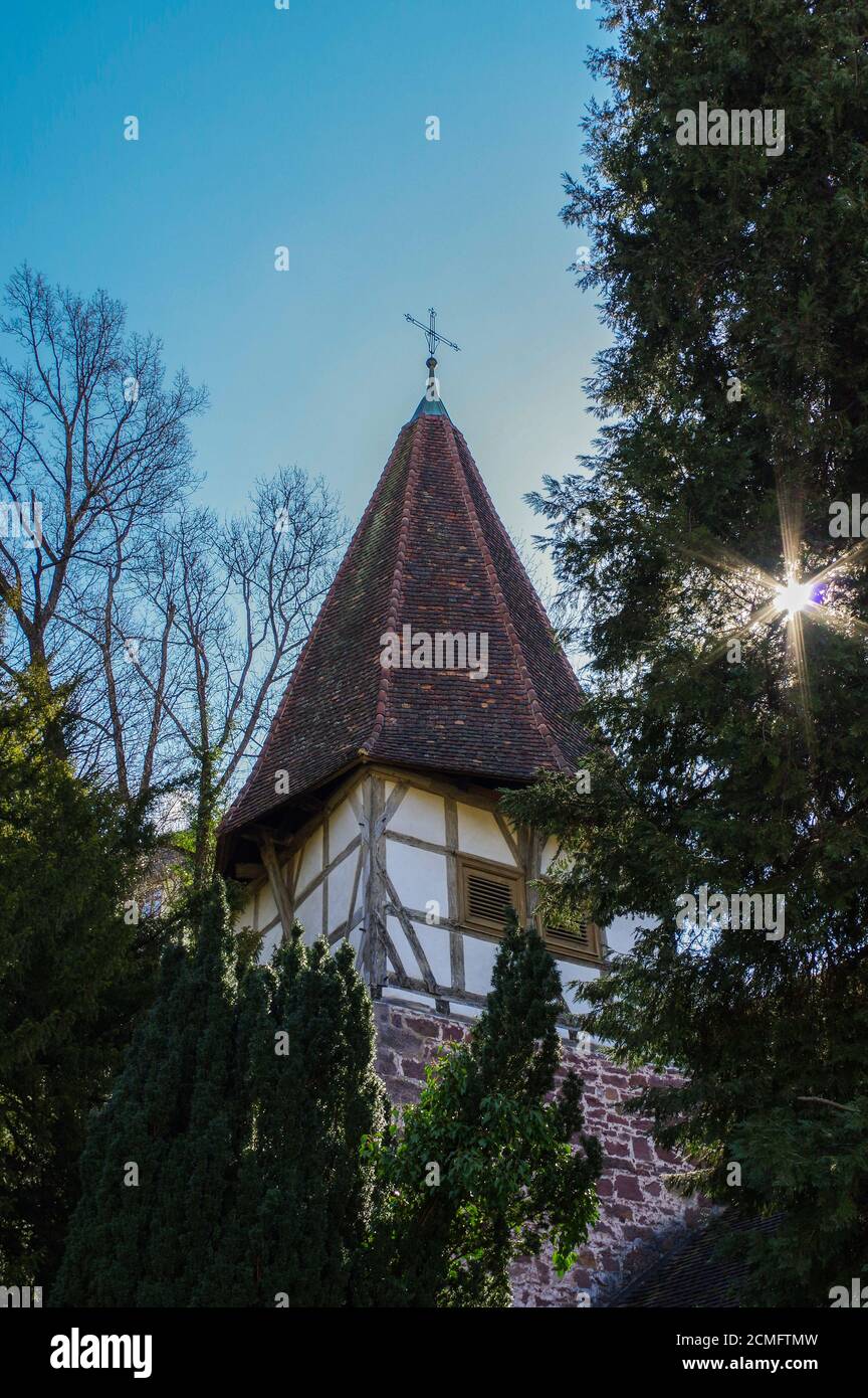 Tudor gothic style hi-res stock photography and images - Alamy