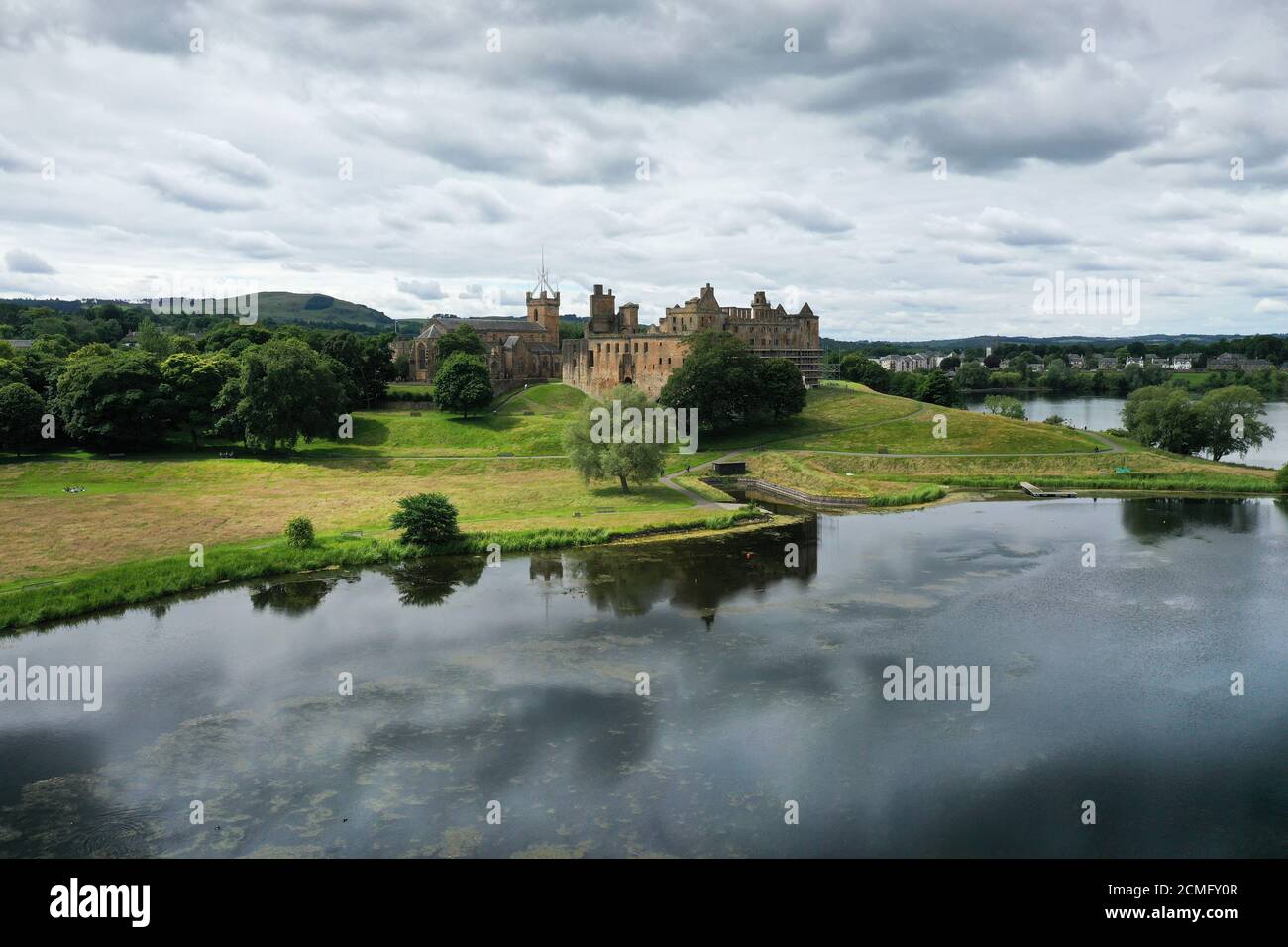 Aerial view linlithgow palace hi-res stock photography and images - Alamy