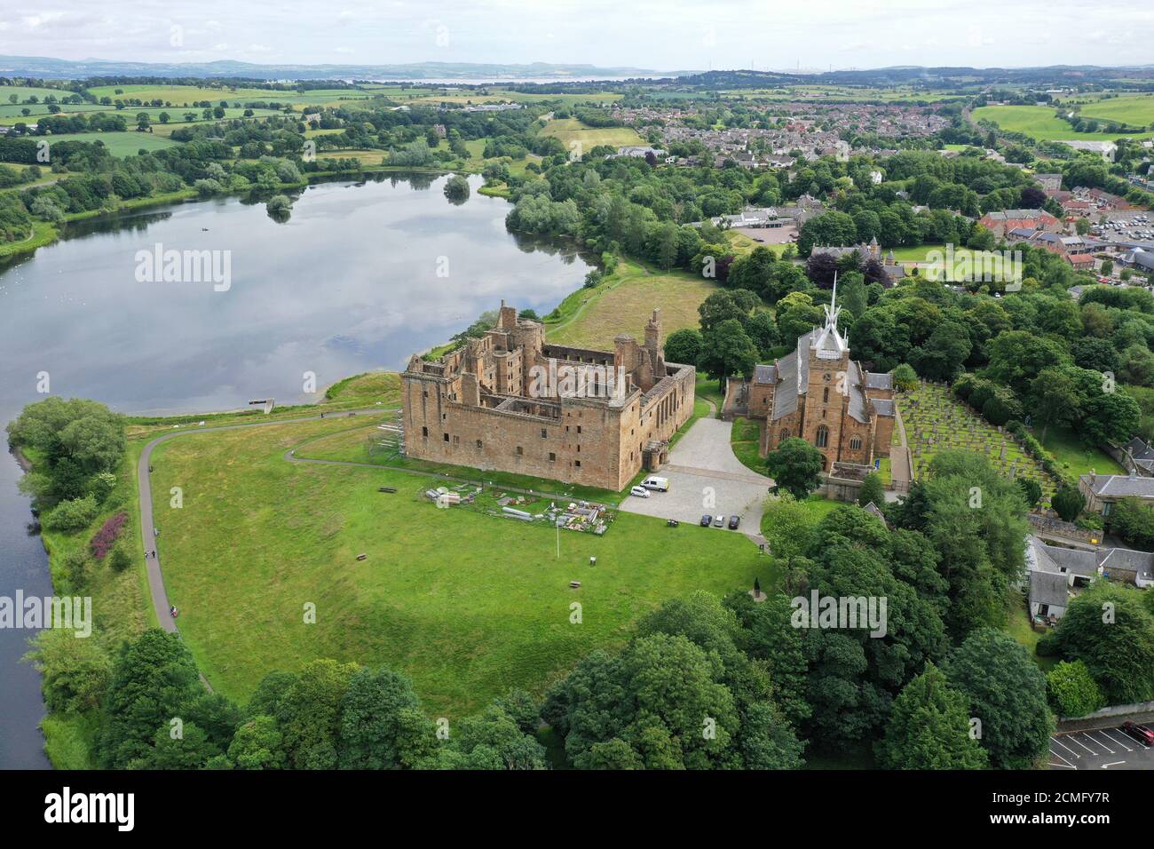 Aerial view linlithgow palace hi-res stock photography and images - Alamy