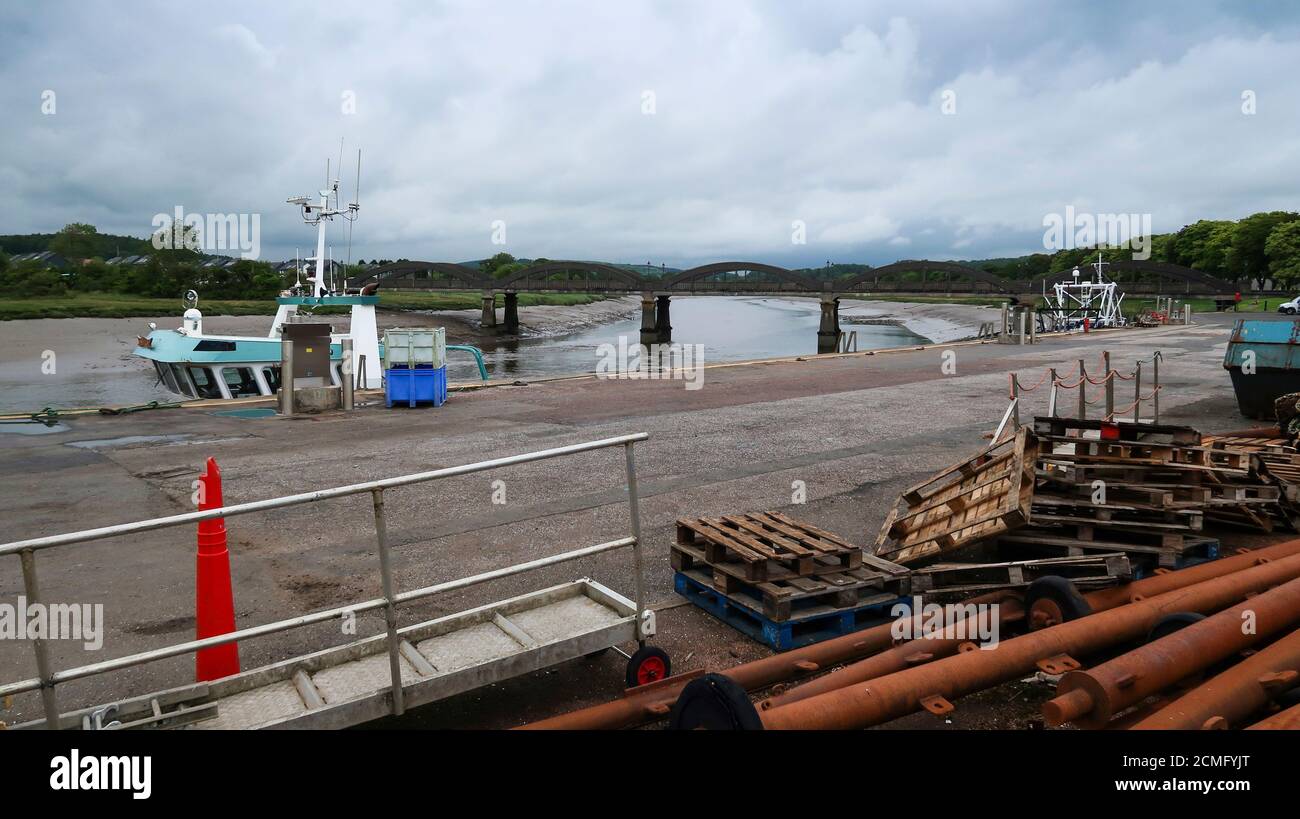 Kirkcudbright harbour bridge hi-res stock photography and images - Alamy