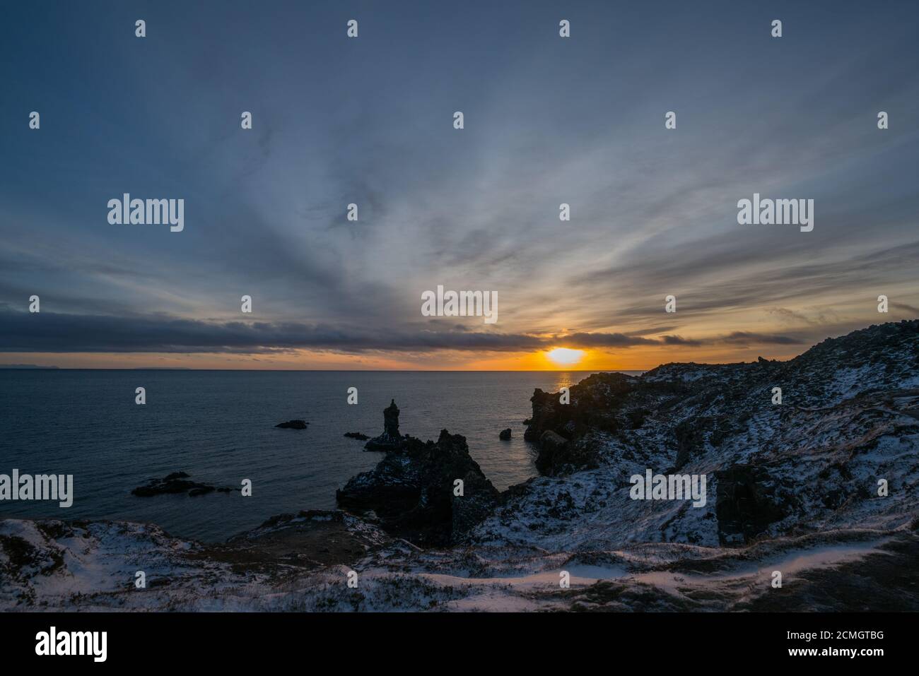 Iceland explore hi-res stock photography and images - Alamy