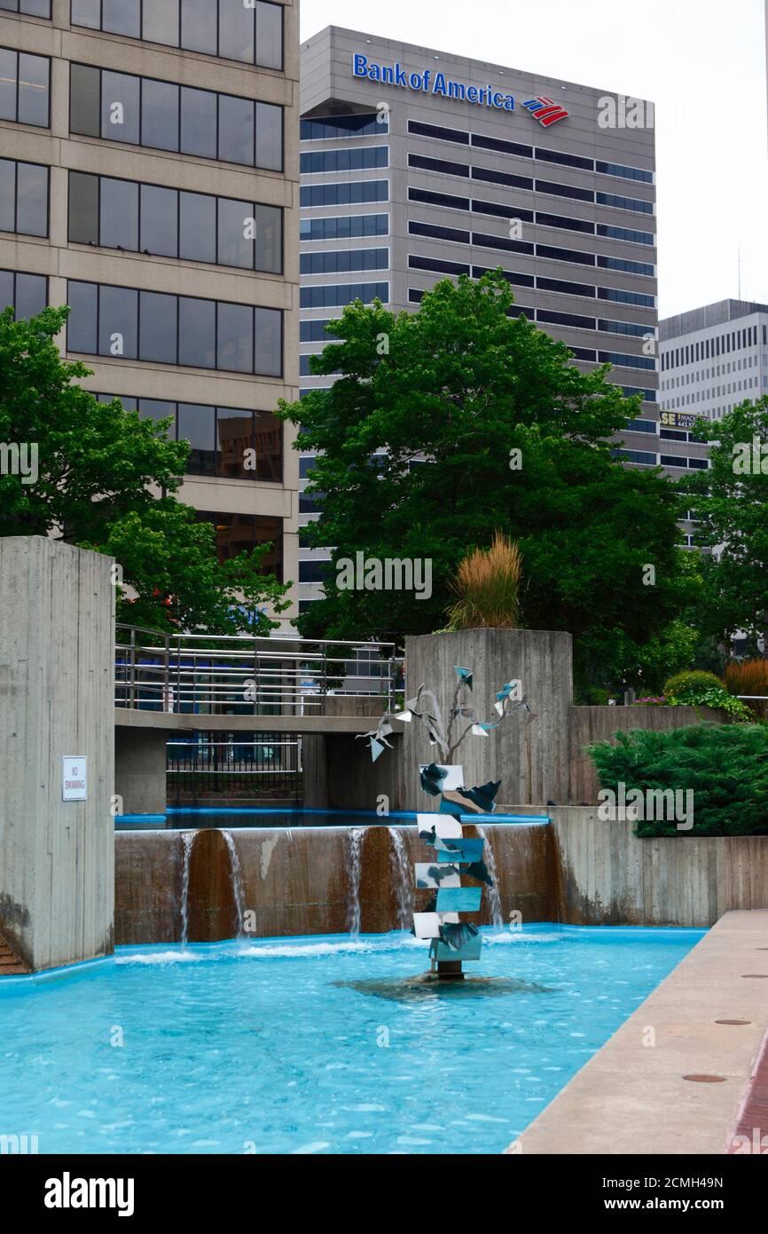 Steel statue and part of McKeldin Fountain in McKeldin Square, Bank of ...