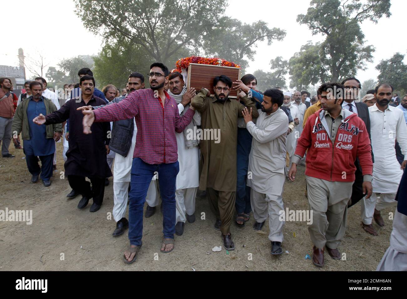 Pakistan afghanistan friends hi-res stock photography and images - Alamy