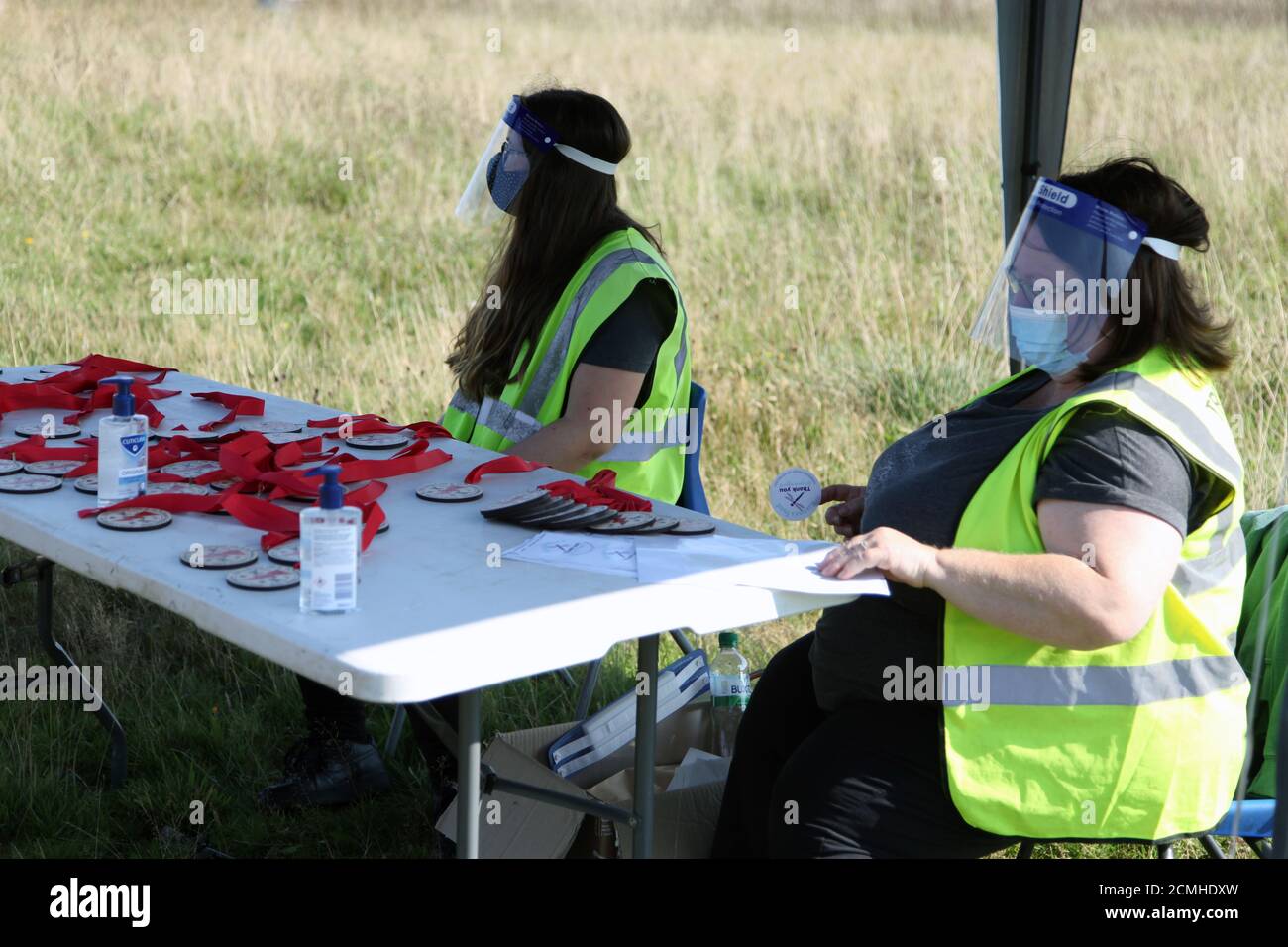 Race helpers facemask hi-res stock photography and images - Alamy