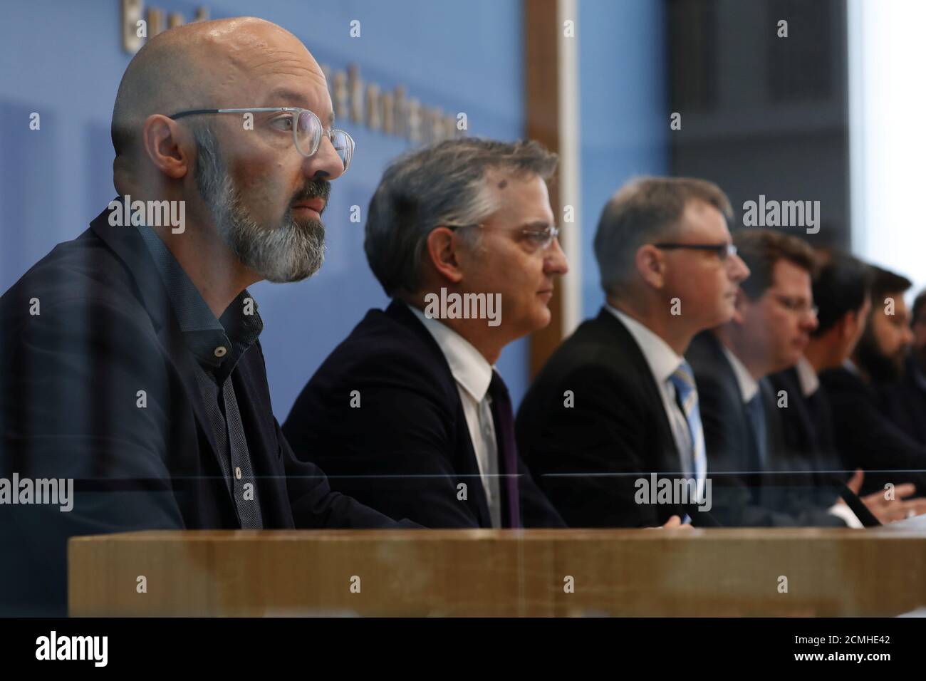 Diw berlin hi-res stock photography and images - Alamy