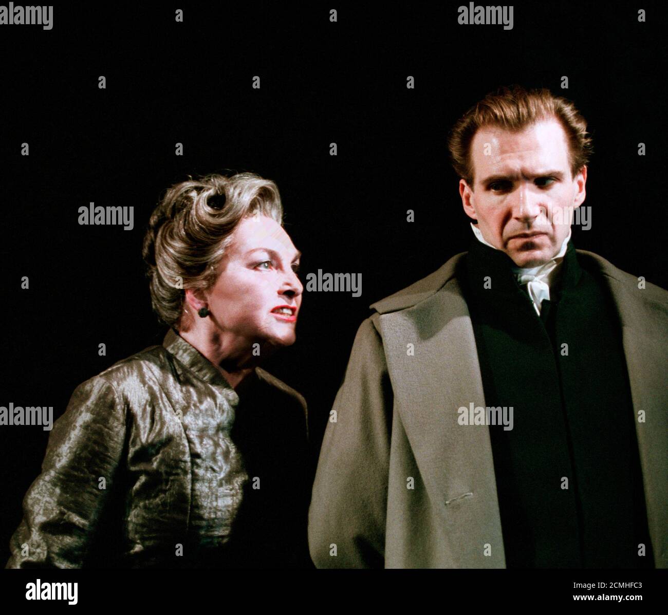 Coriolanus ralph fiennes 2000 hi-res stock photography and images - Alamy