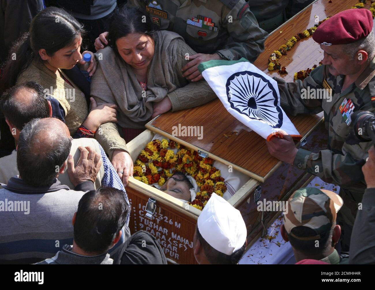 Mother soldier crying hi-res stock photography and images - Alamy