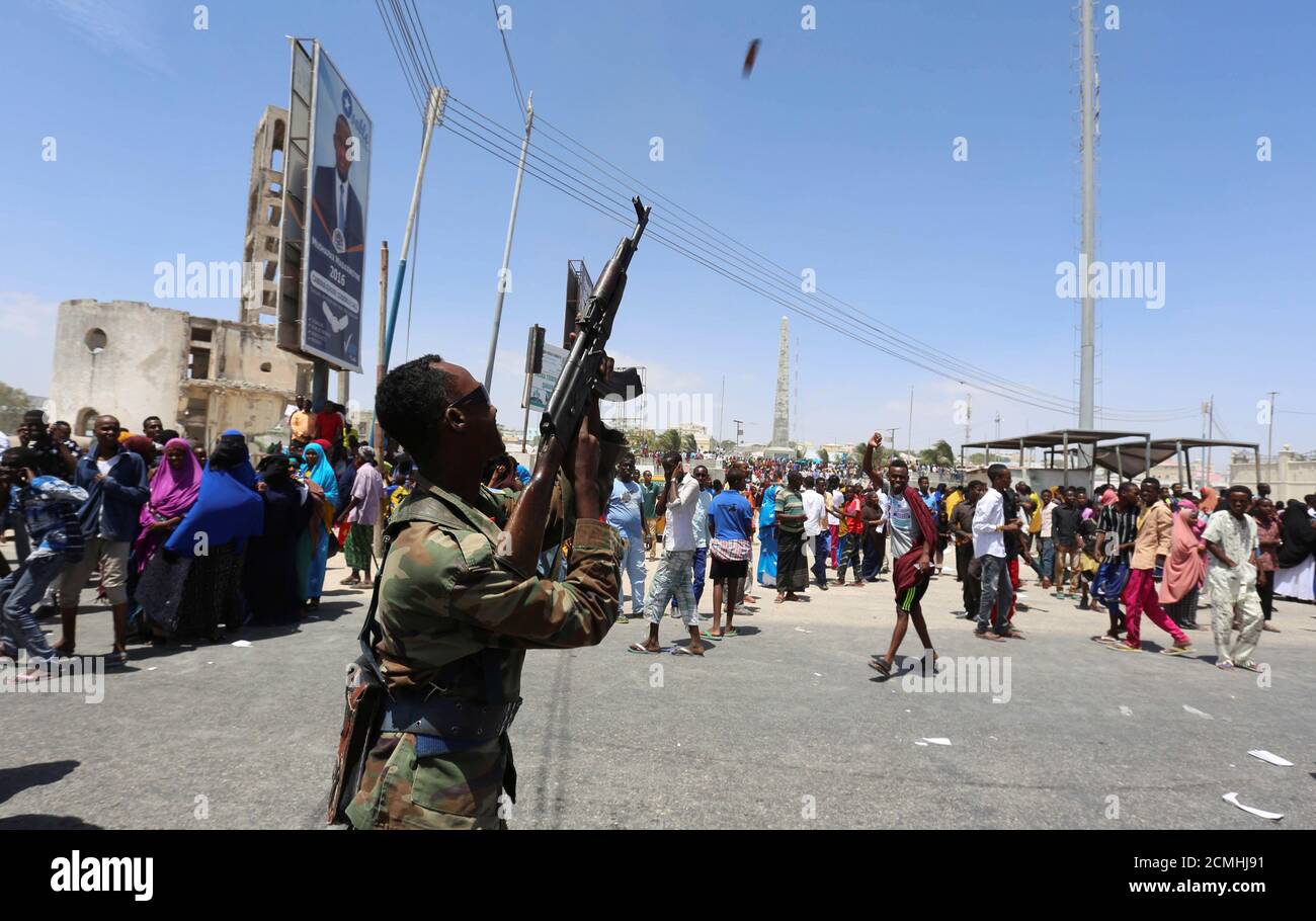 Somali soldier hi-res stock photography and images - Alamy