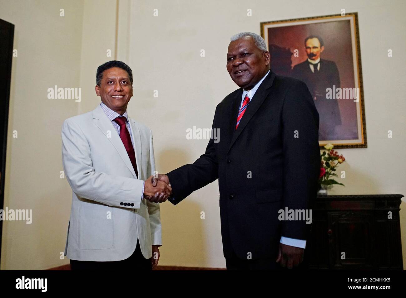 Seychelles president danny faure hi-res stock photography and images ...