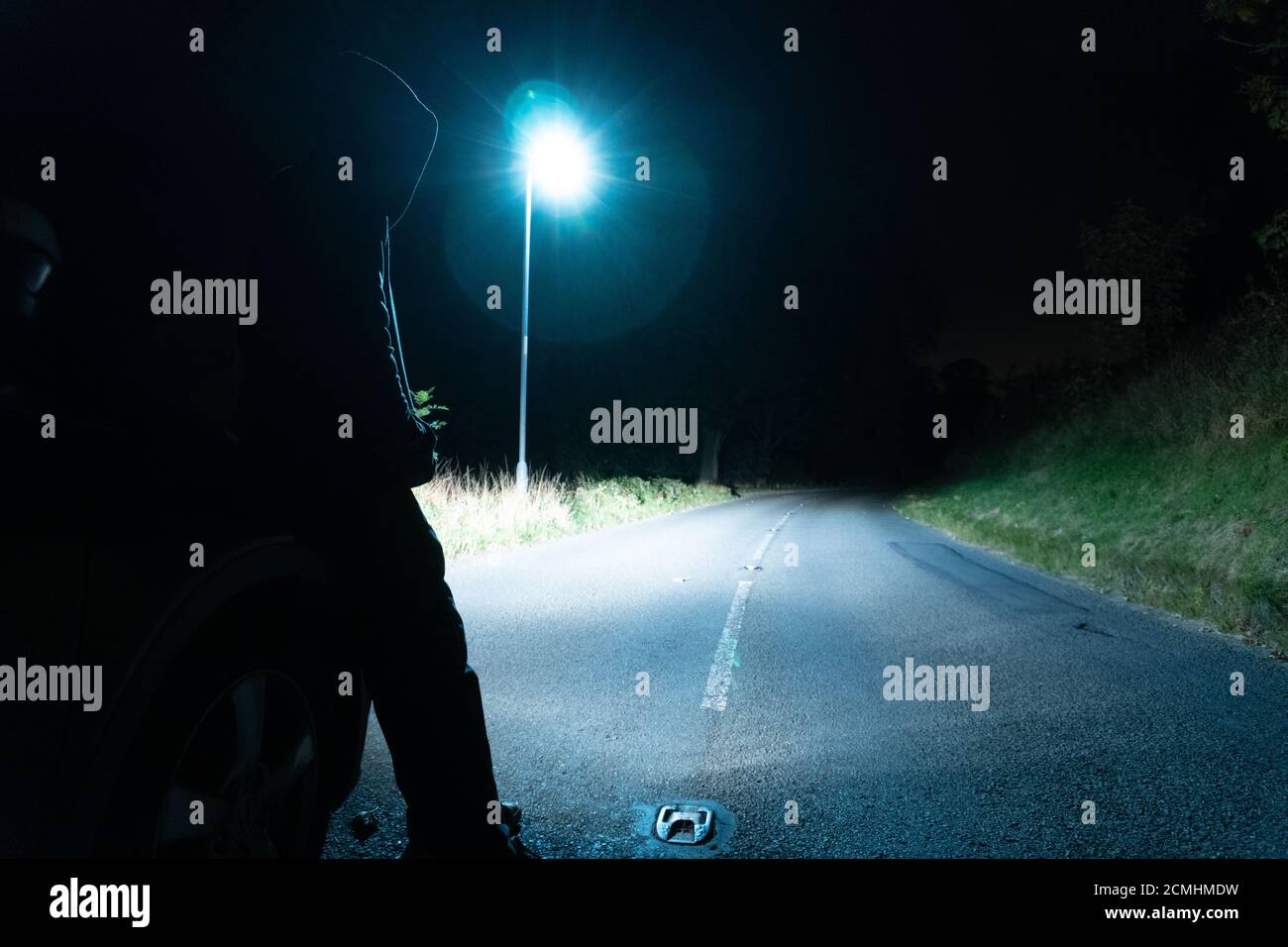 Car headlights at night hi-res stock photography and images - Alamy
