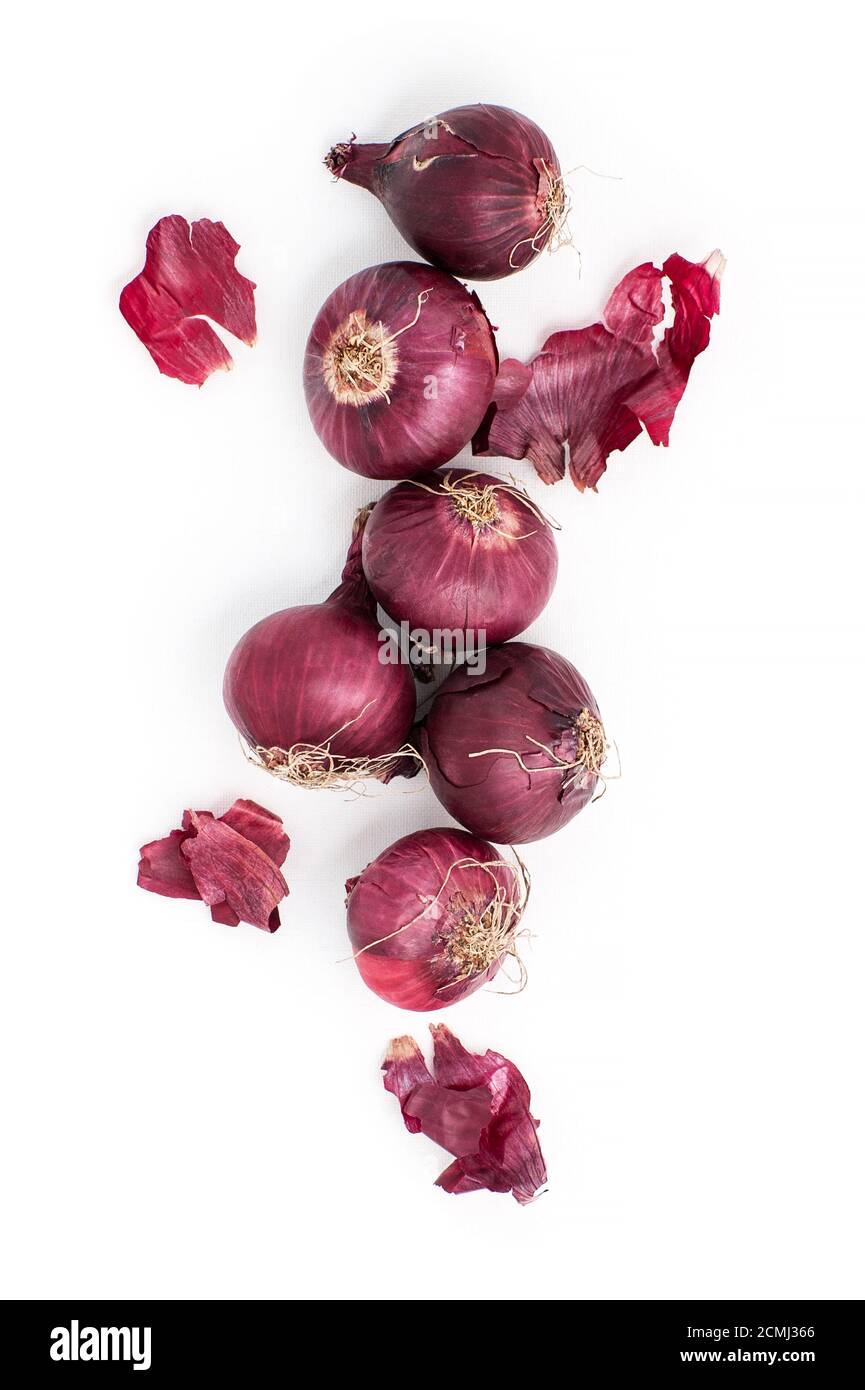Peel onions hi-res stock photography and images - Alamy
