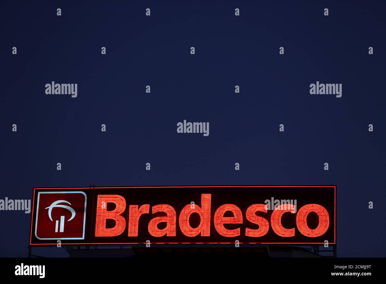 Bradesco logo hi-res stock photography and images - Alamy