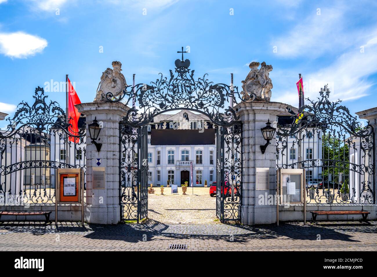 Castle engers hi-res stock photography and images - Alamy