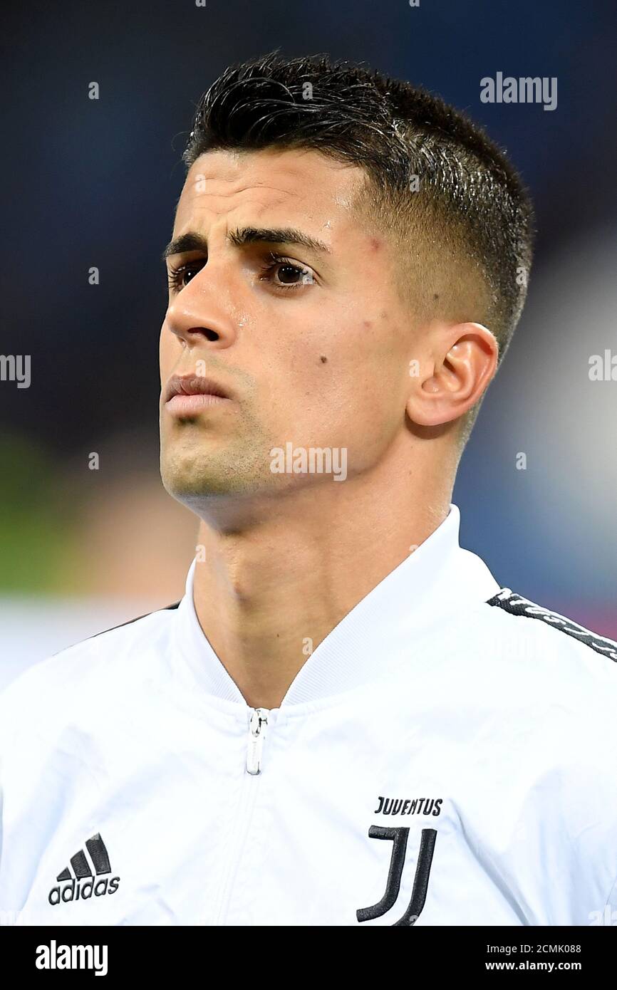 Joao cancelo juventus milan 2019 hi-res stock photography and images ...