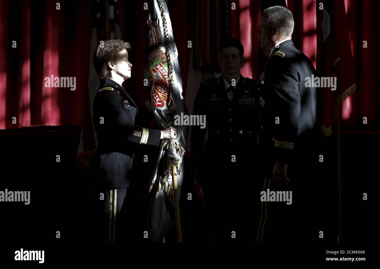 Robert caslen hi-res stock photography and images - Alamy