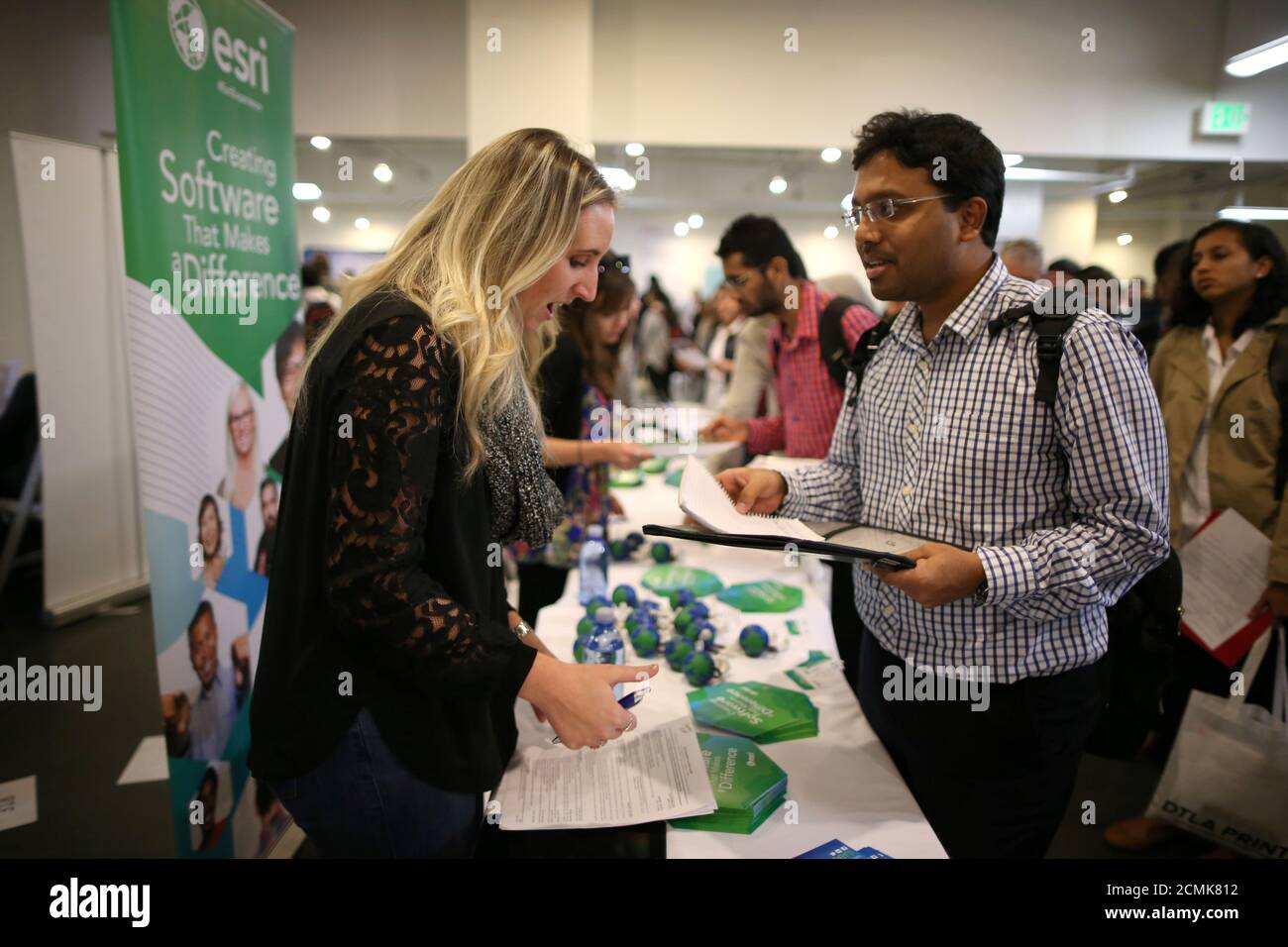 Esri service hi-res stock photography and images - Alamy