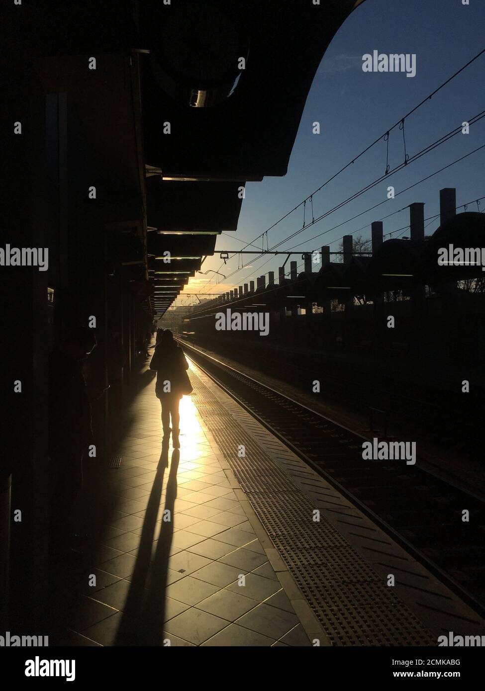 train station with platforms and tracks Stock Photo - Alamy