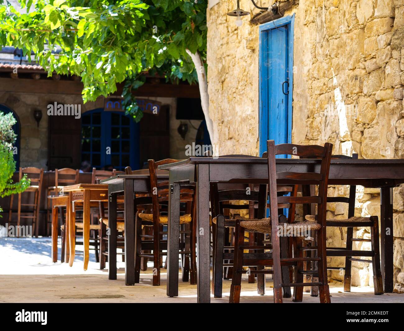 Mediterranean cafe hi-res stock photography and images - Alamy