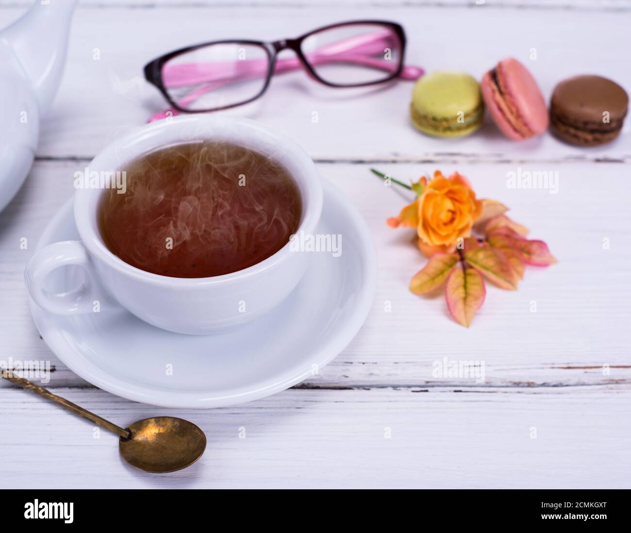 Tea teacup macaron hi-res stock photography and images - Alamy