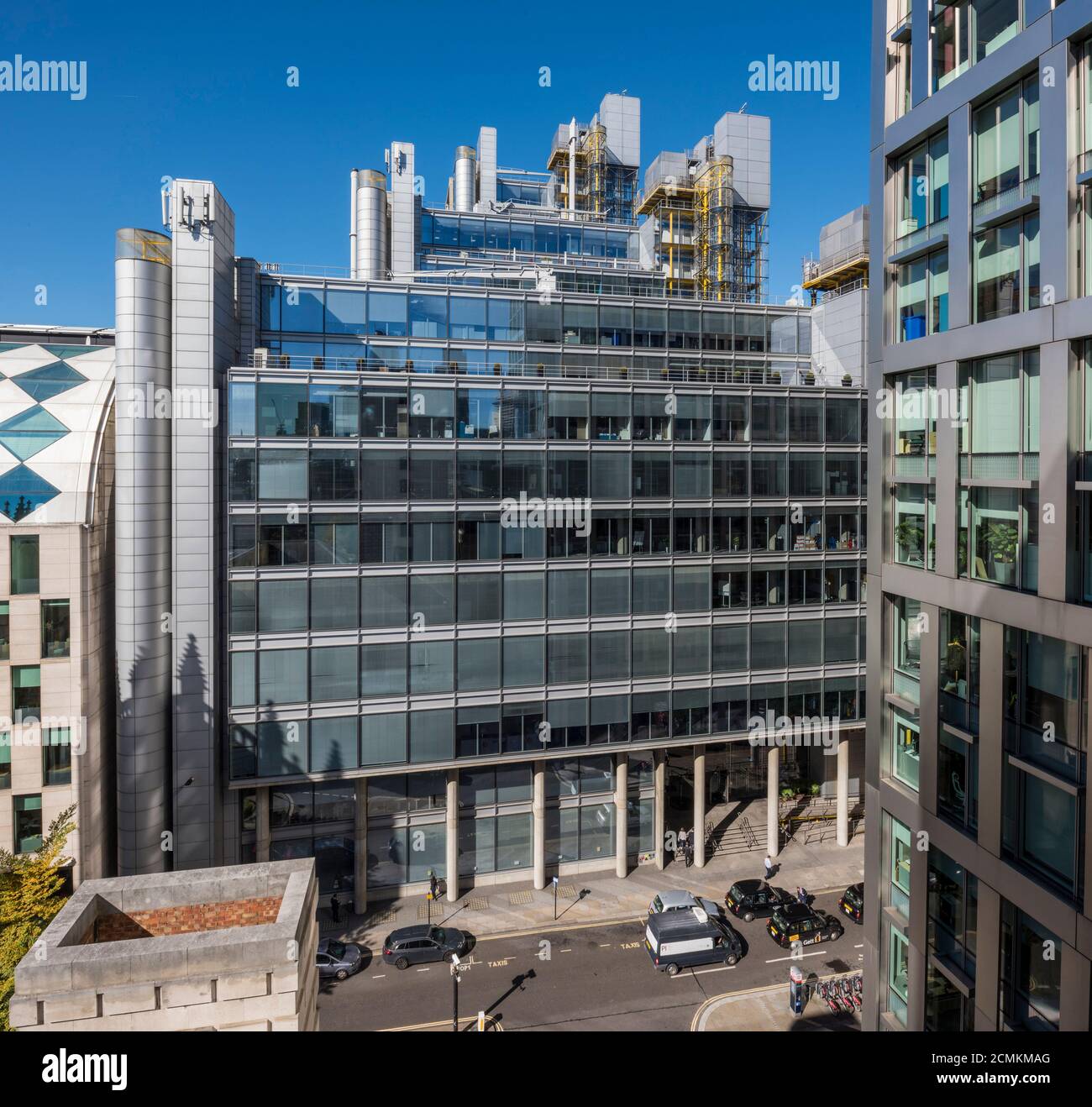 Axial view of glazed eastern elevation, with Eric Parry Architect's 5 ...