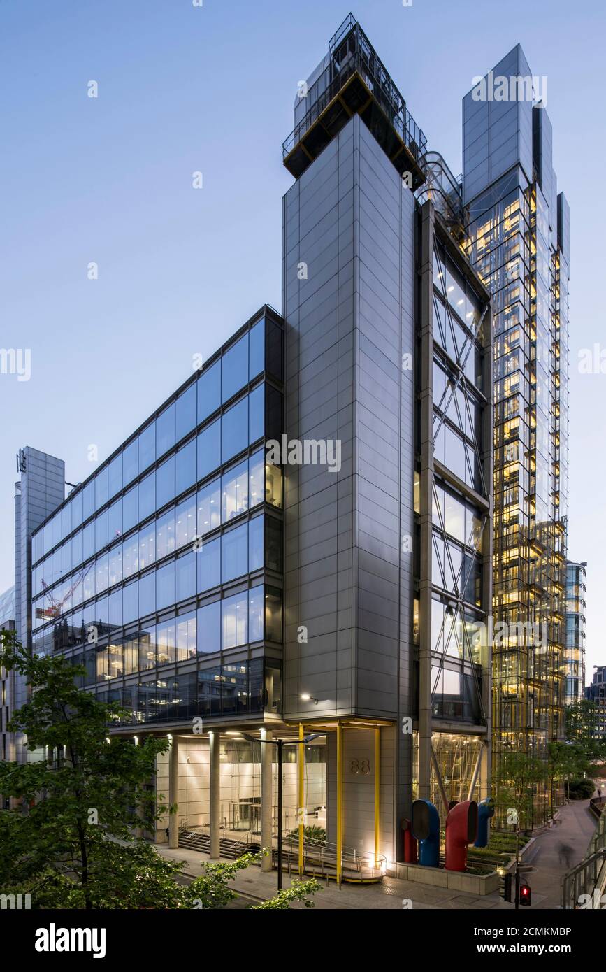 Corner view glazing hi-res stock photography and images - Alamy