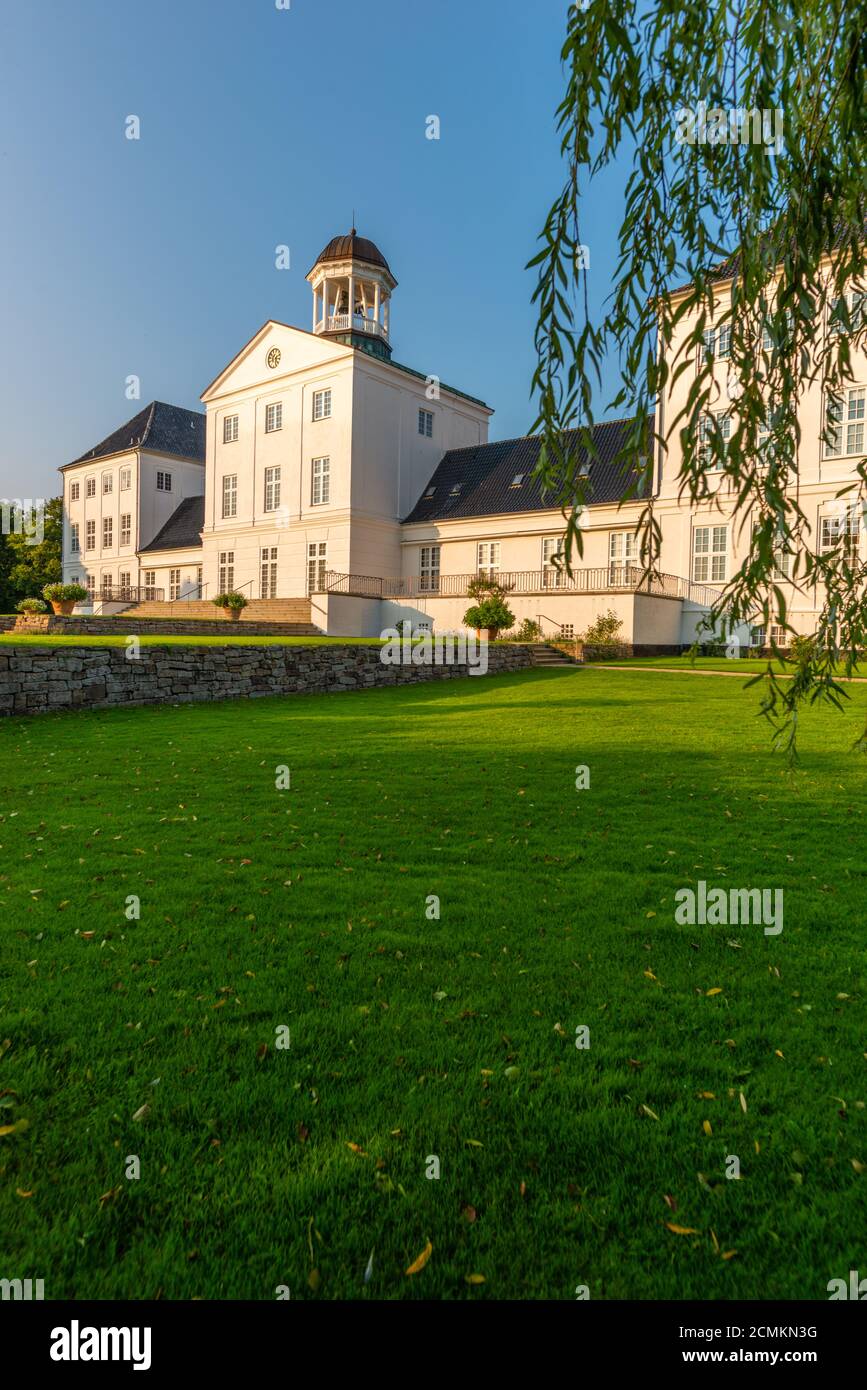 Restauration restored vertical hi-res stock photography and images - Alamy