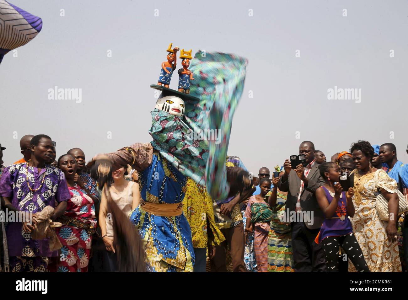 Benin voodoo dance hi-res stock photography and images - Alamy