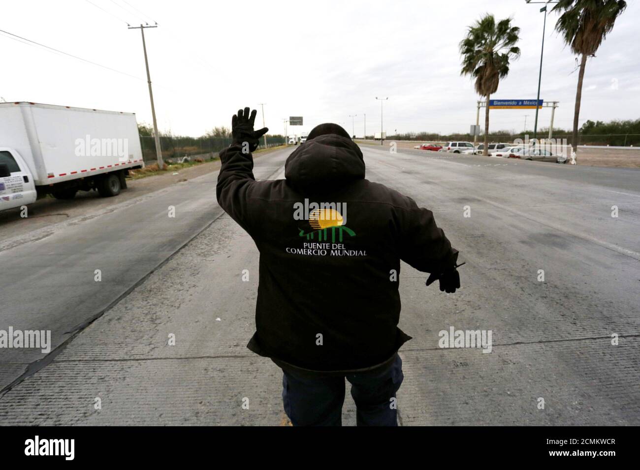 Worker of customs mexico hi-res stock photography and images - Alamy