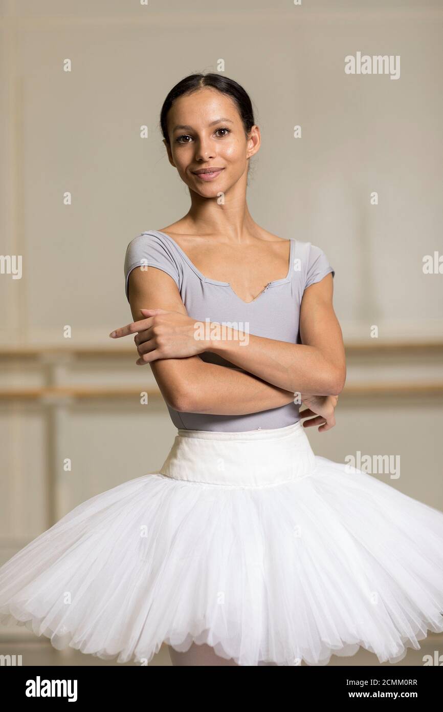 Principal dancer hi-res stock photography and images - Alamy