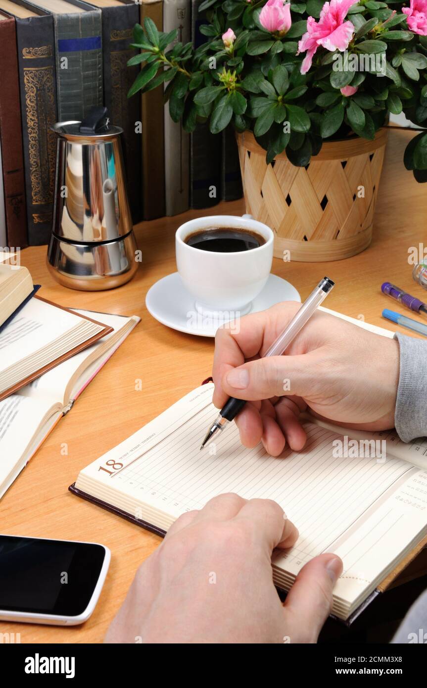 Holds weekly hi-res stock photography and images - Alamy