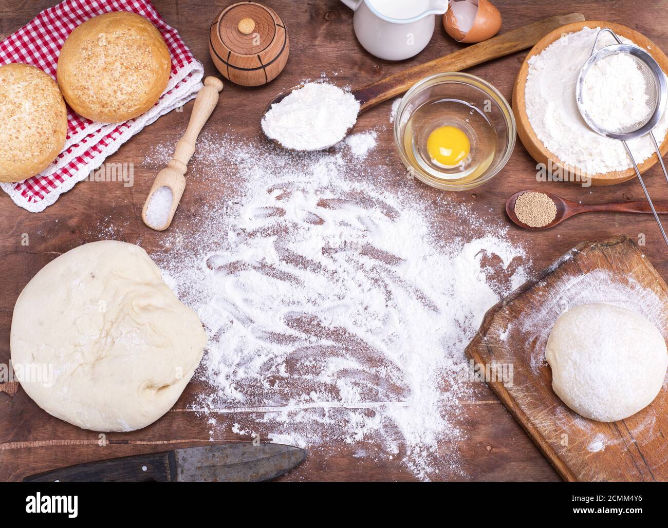 Scattered Flour High Resolution Stock Photography and Images - Alamy
